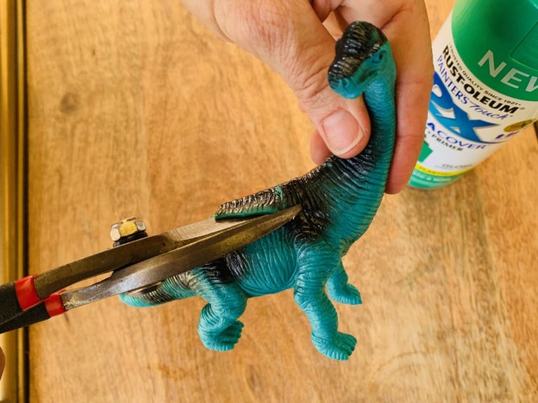 Summer Fun and Easy Dinosaur Art Project
